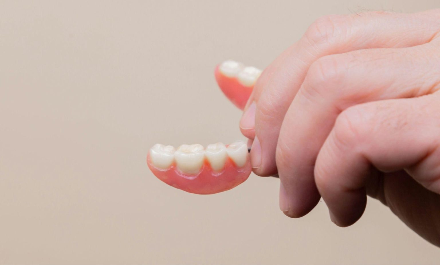 Full vs Partial Dentures - What's the Difference and Which Do You Need? - You Make Me Smile